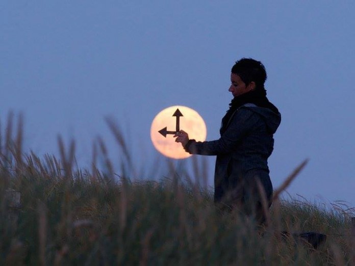 Beautiful Moon Clicks: Capture The Night Sky Like A Pro - Viral Rang
