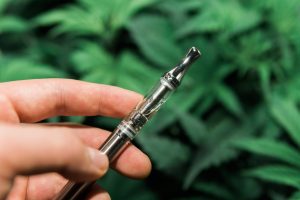 Mixing Magic: How To Create Your Own THC Vape Juice - Viral Rang
