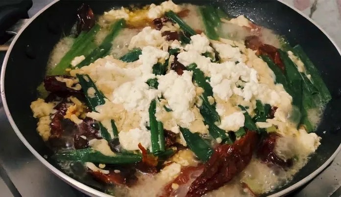 Bhutanese Ema Datshi Recipe | The Easiest Way | National Food Of Bhutan ...